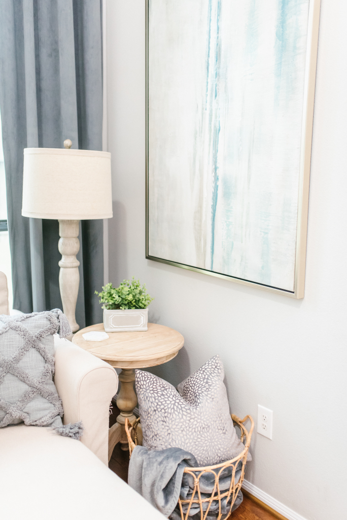 Living Room Tour | LuxMommy | Houston Fashion, Beauty and Lifestyle Blogger